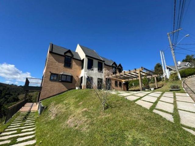Casa Em Condomínio / Venda