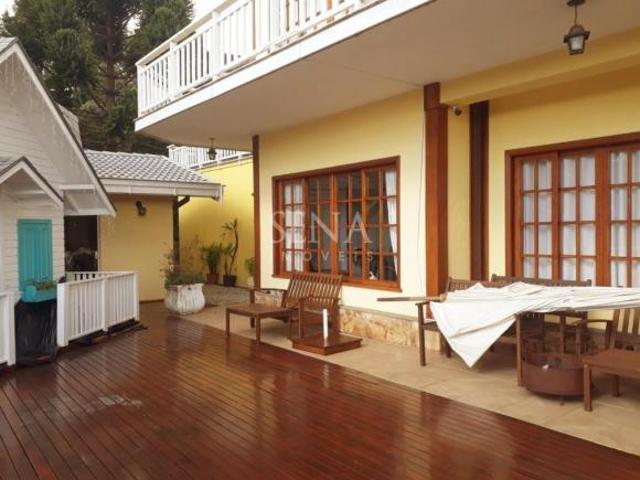 Casa Em Condomínio / Venda