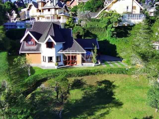 Casa Em Condomínio / Venda