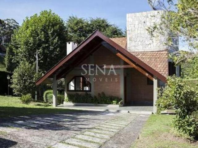 Casa Em Condomínio / Venda