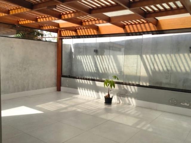 Casa em Condomínio Venda Cotia SP Gramado