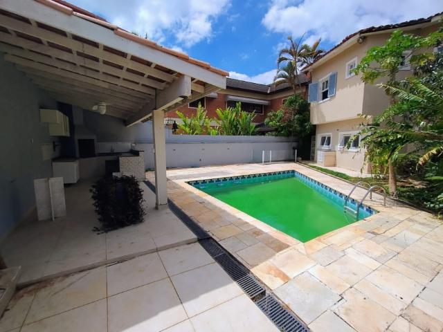 Casa em Condomínio Venda Santana de Parnaíba SP Alphaville