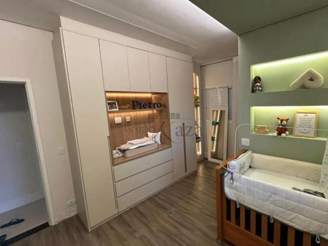 Casa em Condomínio Vivva Residencial Clube Jacareí 3 Dormitórios 244m²