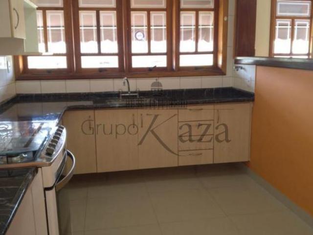 Casa em Condomínio Vila Zezé Condomínio Jardim Coleginho 350m² 4 Dormitórios