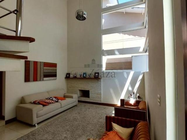 Casa em Condomínio Vila Zezé Jacareí Condomínio Jardim Coléginho 4 Dormitórios 300m²