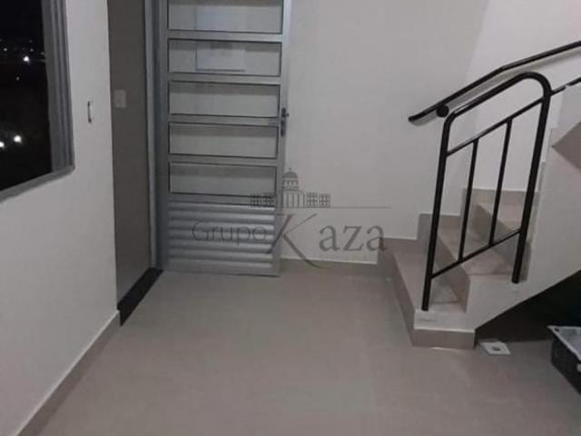 Casa em Condomínio Vila São Geraldo Residencial Jardim Girassol 2 Dormitórios 58m² Aceita