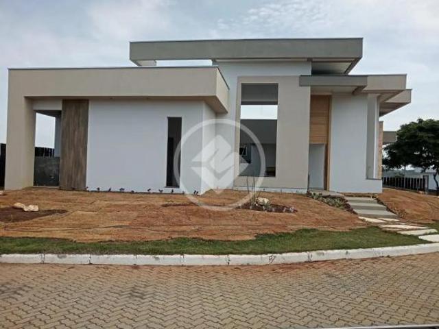 CASA EM CONDOMINIO VILLAS PARK II