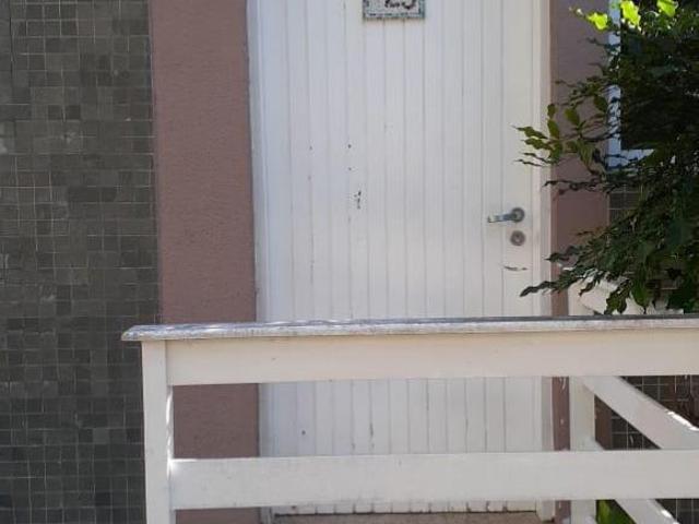 Casa em condomínio vista mar Cabarau Ilhabela