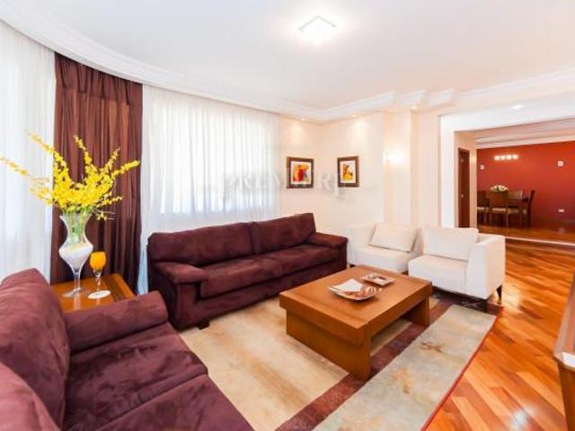 Casa em condomíno com 4 dormitórios à venda, 560 m