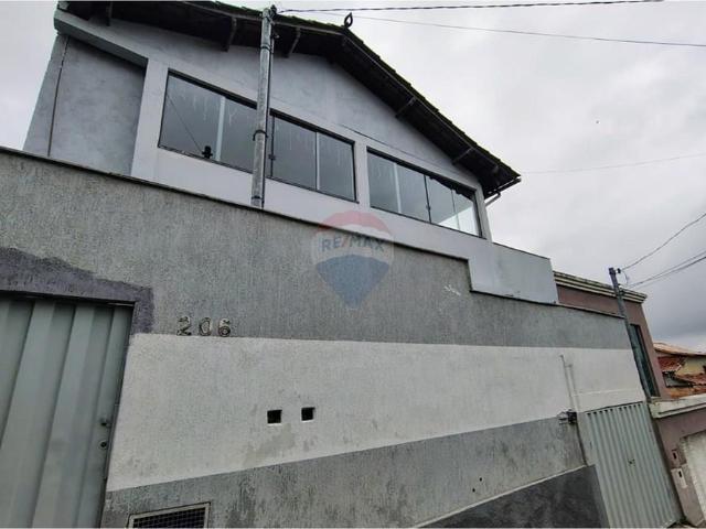 Casa em Conjunto Habitacional Vale do Jatobá Barreiro, Belo Horizonte/MG de 295m² 5 quartos à venda por R$ 549.900,00