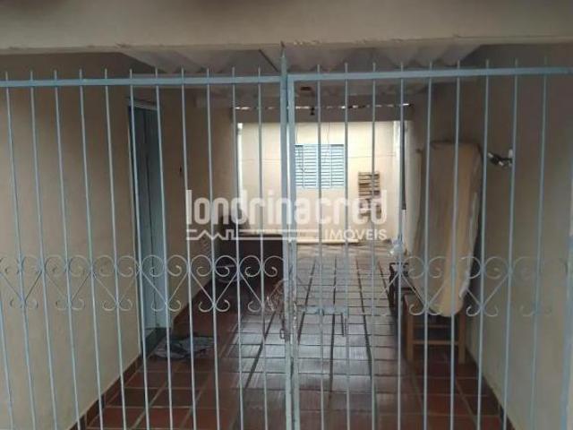 Casa em Conjunto Habitacional Violim, Londrina/PR de 70m² 2 quartos à venda por R$ 265.000,00