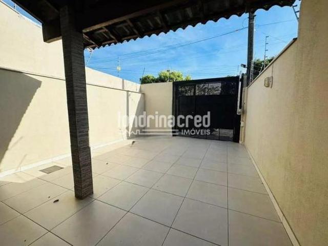 Casa em Conjunto Habitacional Alexandre Urbanas, Londrina/PR de 89m² 2 quartos à venda por R$ 430.00