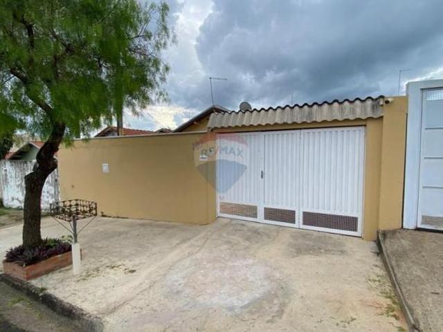 Casa em Conjunto Habitacional Humberto Popolo, Botucatu/SP de 160m² 2 quartos à venda por R$ 280.000