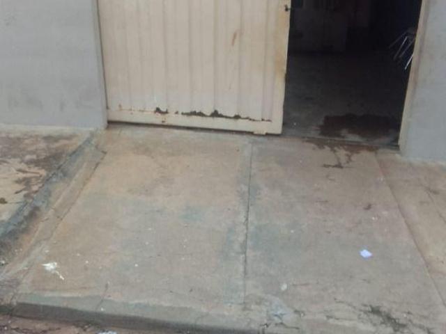 Casa em Conjunto Habitacional Ivo Tozzi, Araçatuba/SP de 80m² 2 quartos à venda por R$ 168.900,00