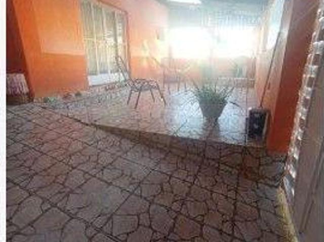 Casa em Conjunto Habitacional Jardim Serrano, Votorantim/SP de 200m² 3 quartos à venda por R$ 414.00