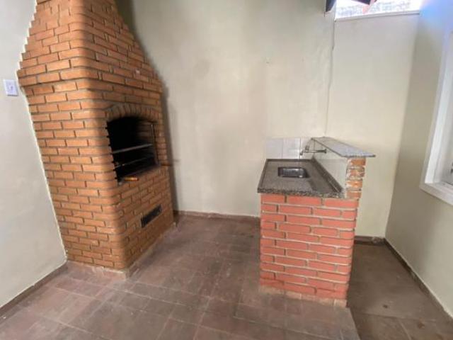 Casa em Conjunto Habitacional Júlio de Mesquita Filho, Sorocaba/SP de 143m² 3 quartos à venda por R$