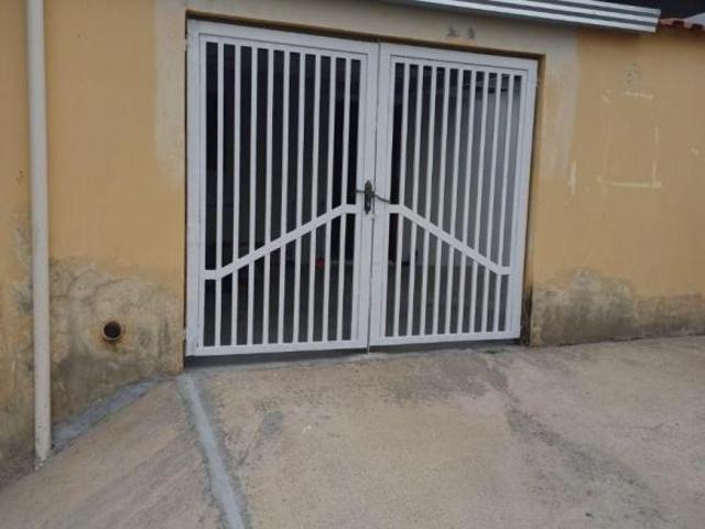Casa em Conjunto Habitacional Júlio de Mesquita Filho, Sorocaba/SP de 98m² 2 quartos à venda por R$