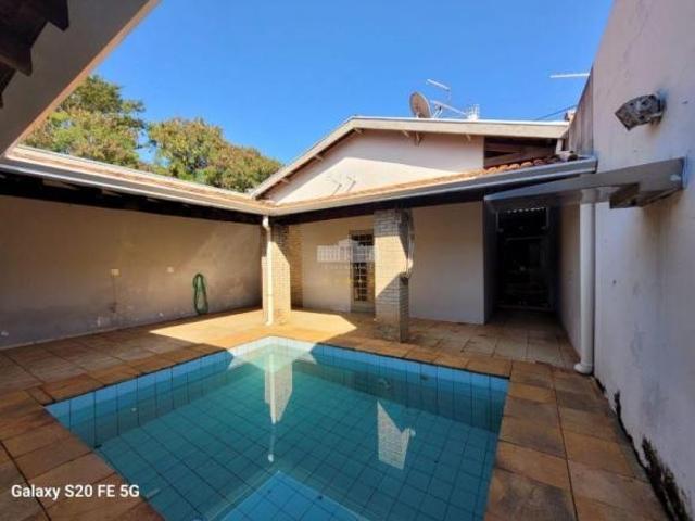 Casa em Conjunto Habitacional Pedro Perri, Araçatuba/SP de 200m² 3 quartos à venda por R$ 330.000,00