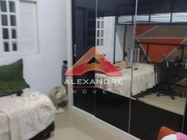 Casa em Conjunto Residencial Galo Branco, São José dos Campos/SP de 169m² 2 quartos à venda por R$ 364.000,00