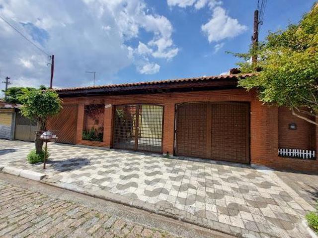 Casa em Conjunto Residencial Irai, Suzano/SP de 328m² 3 quartos à venda por R$ 960.000,00