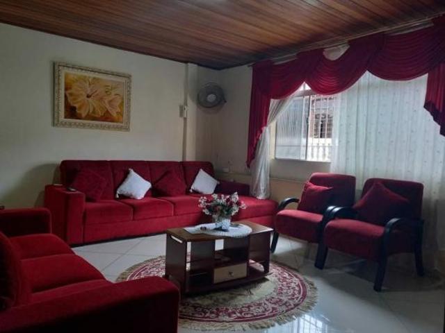 Casa em Conjunto Residencial José Bonifácio, São Paulo/SP de 160m² 3 quartos à venda por R$ 500.000