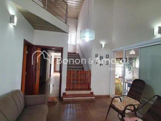 Casa em Conjunto Residencial Parque São Bento, Campinas/SP de 263m² 5 quartos à venda por R$ 2.200.0