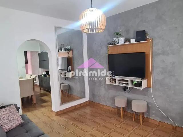 Casa em Conjunto Residencial Trinta e Um de Março, São José dos Campos/SP de 117m² 2 quartos à venda por R$ 424.900,00