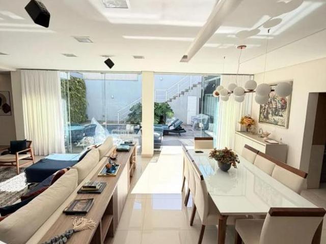 Casa em Conjunto Residencial Vivendas do Arvoredo, Londrina/PR de 320m² 4 quartos à venda por R$ 2.8