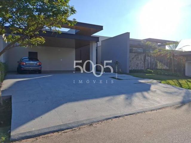 Casa em construção à venda no condomínio Parque Ytu Xapada. Terreno com 12171m² e 390 m² de área con