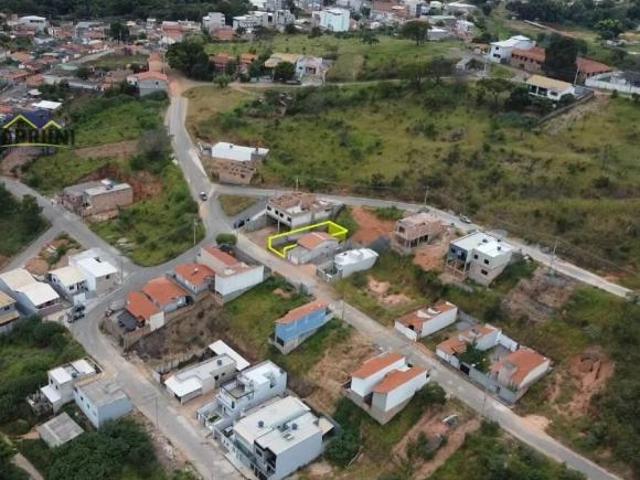 Casa em construção à venda, bairro São Bento, em Carmópolis de Minas MG