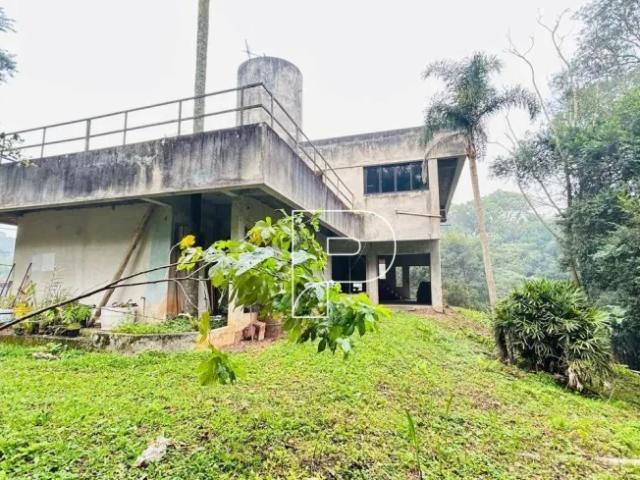 Casa em construção com 4 dormitórios à venda, 530 m² por R$ 700.000 Granja Viana Cotia/SP