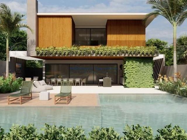 Casa em Construção com localização privilegiadíssima!
