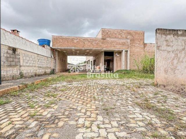 Casa em Construção com Projeto Moderno, Residencial Vila das Orquídeas Arniqueiras