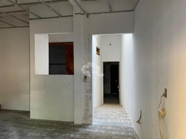 Casa em construção de frente para o Guaíba ao lado do Ibere Camargo