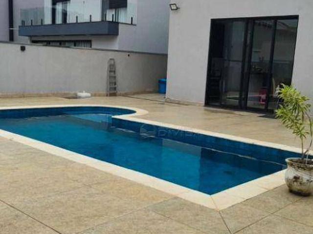 Casa em, / de 262m² 5 quartos para locação R$ 7.500,00/mes