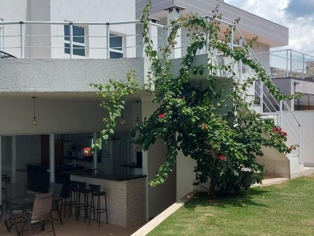 Casa em, / de 220m² 3 quartos à venda por R$ 1.600.000,00 ou para locação R$ 9.000,00/mes