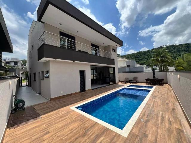 Casa em, / de 385m² à venda por R$ 3.073.900,00
