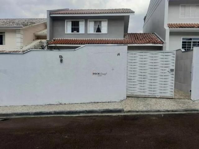 Casa em dois pavimentos com 3 Dorm´s c/ Suíte em Cond. Fechado no Sta Cand. Próx. Fern. de Noronha