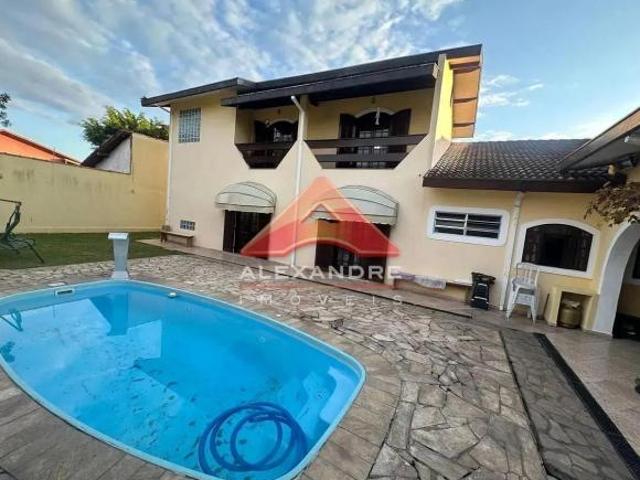 Casa em Eugênio de Mello, São José dos Campos/SP de 320m² 4 quartos à venda por R$ 1.100.000,00