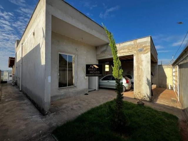 Casa em excelente terreno de 360m² em Mateus Leme/MG