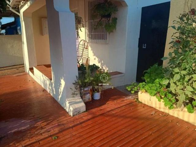 Casa em excelente localização, muito conservada, pronta para morar