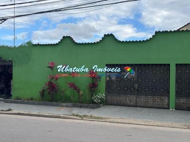 Casa em excelente localização em corredor comercial
