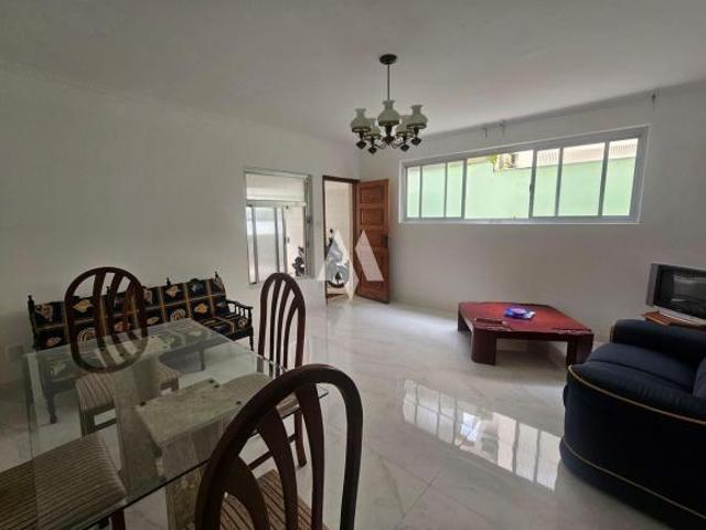 Casa em Embaré, Santos/SP de 285m² 4 quartos à venda por R$ 1.100.000,00