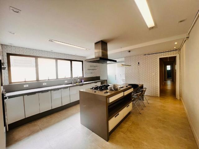 Casa em Embaré, Santos/SP de 300m² 4 quartos à venda por R$ 1.699.000,00 ou para locação R$ 7.500,00/mes