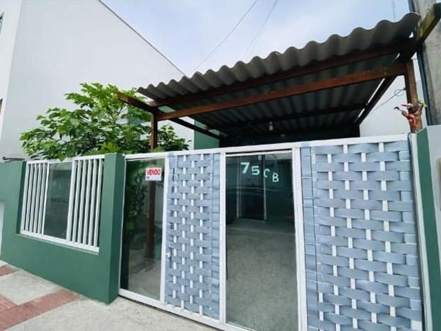 Casa em Espinheiros, Itajaí/SC de 39m² 2 quartos à venda por R$ 319.000,00