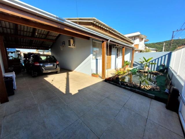 Casa em Espinheiros, Itajaí/SC de 70m² 2 quartos à venda por R$ 589.000,00