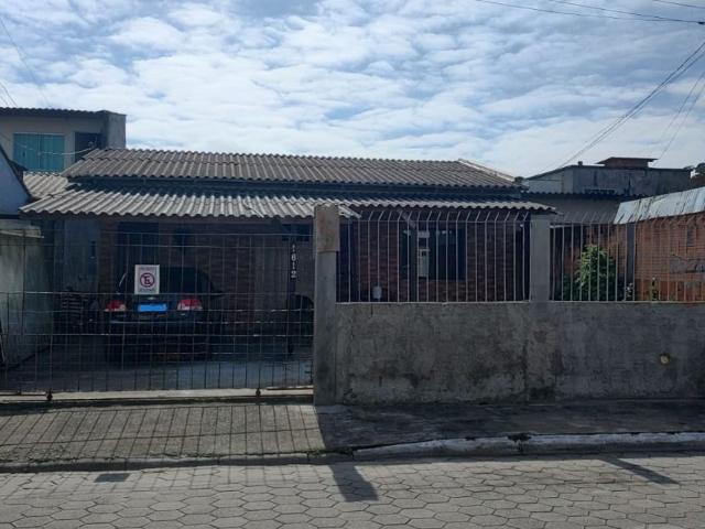 Casa em Espinheiros, Itajaí/SC de 72m² 3 quartos à venda por R$ 579.900,00