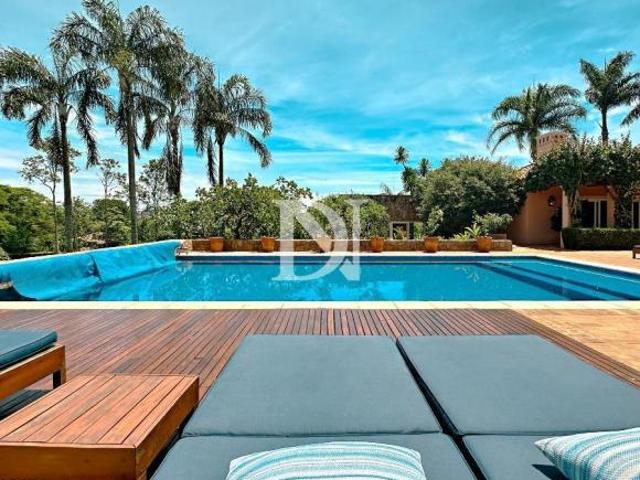 Casa em estilo toscano à venda no Condomínio Terras de São José – 6 quartos 6 suítes, 882 m² de co