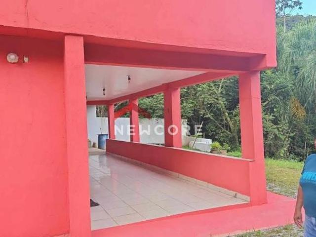 Casa em Estrada Municipal Antônio Gerassi Santa Fé Embu Guaçu/SP