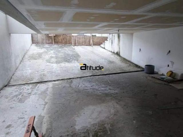 CASA EM FASE DE ACABAMENTO EM COTIA SP